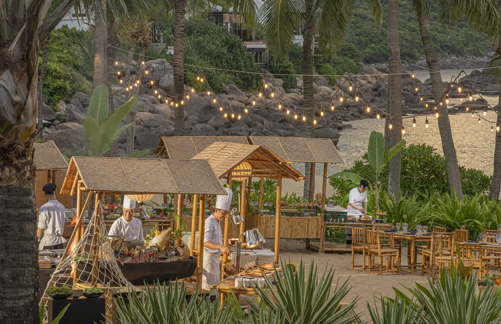 Barefoot - InterContinental Danang Sun Peninsula Resort - TableCheck