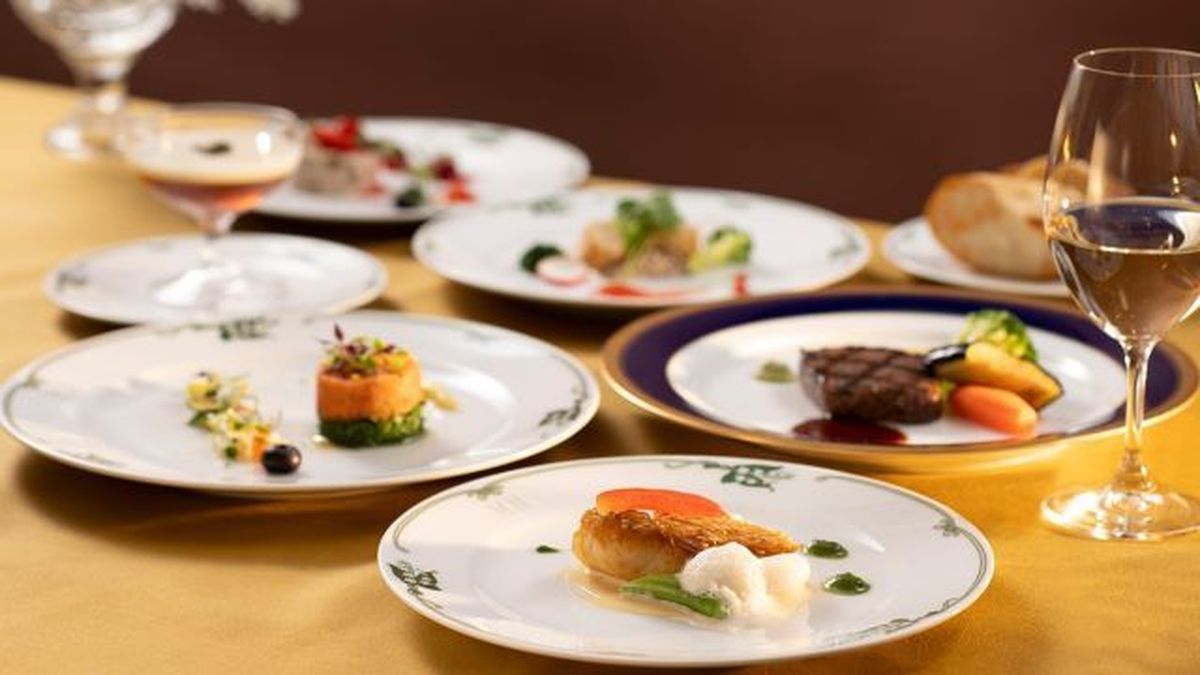 Main Dining Room / Mampei Hotel - Restaurant Guide - TableCheck