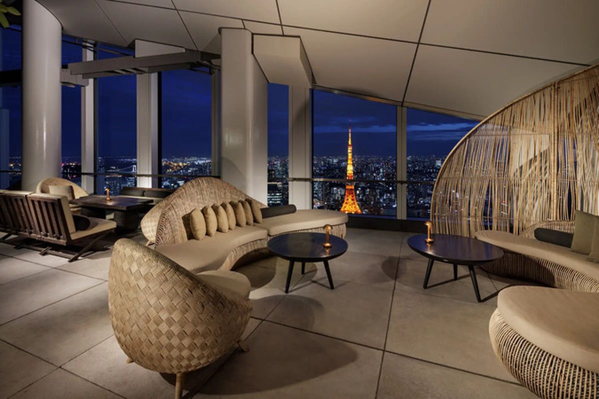 Rooftop Bar - ANDAZ TOKYO TORANOMON HILLS - Restaurant Guide - TableCheck