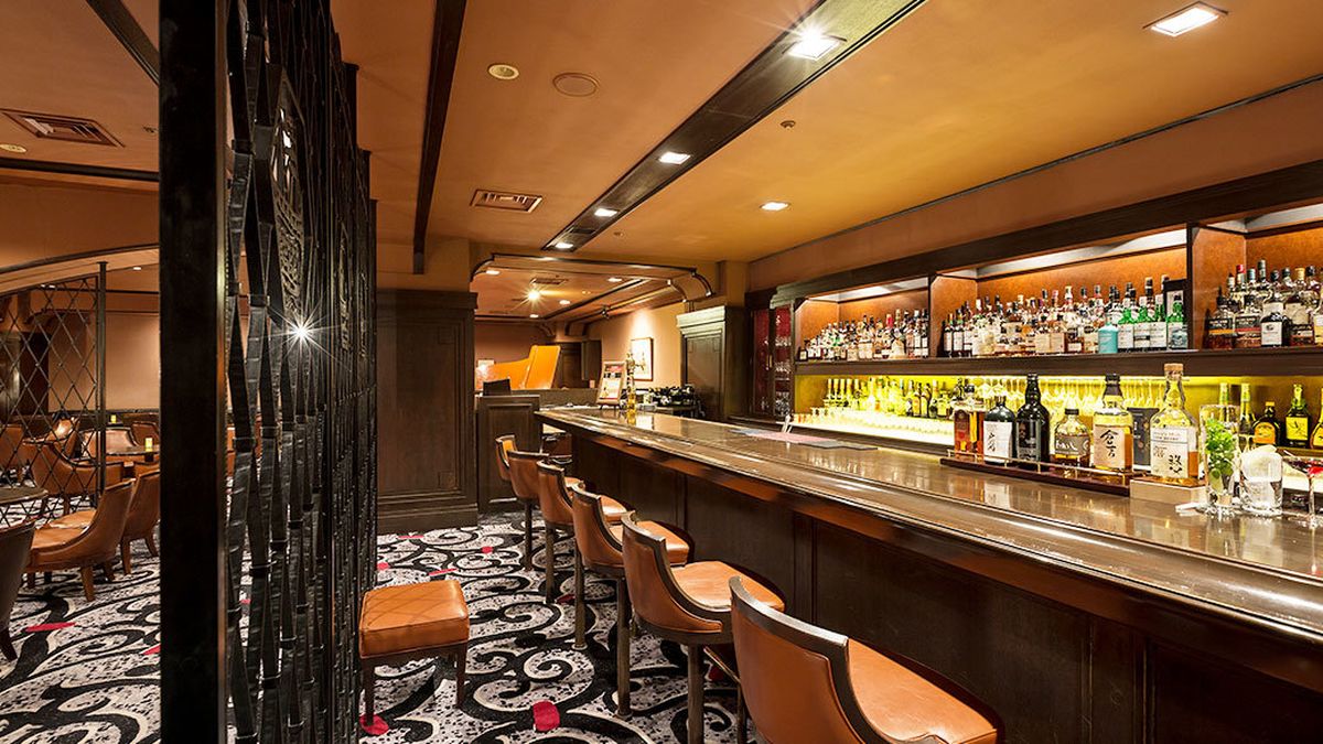 Bar L'estacade - KOBE PORTOPIA HOTEL - Restaurant Guide - TableCheck