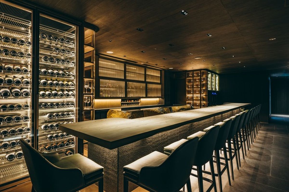 ST LOUIS BAR by KEI - Restaurant Guide - TableCheck