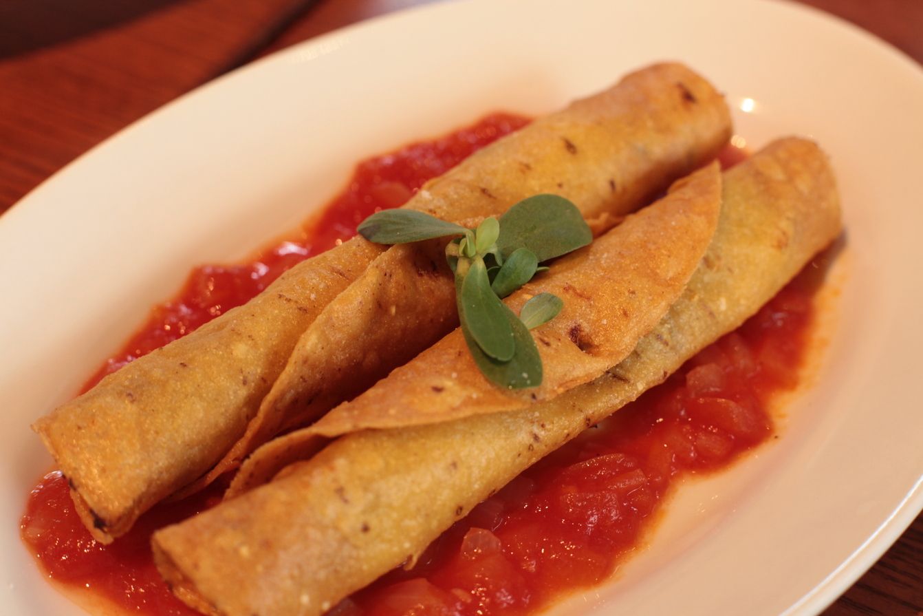 MUCHO（丸の内） - Restaurant Guide - TableCheck